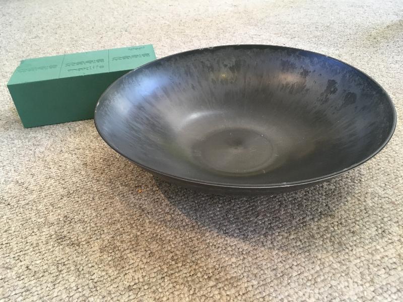 ROUND BOWL – LARGE – buy online or call 07818 040 312